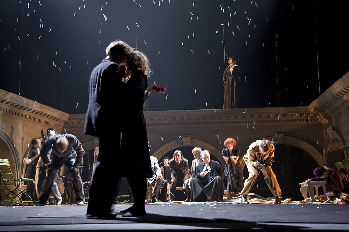 Indrai Rogai Eduarda SMIĻĢA BALVA — Latvijas Nacionālais teātris